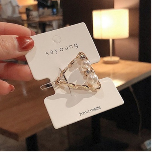 Accessories | Triangle Gold Plated Pearl Rhinestone Hair Pin | Poshmark
